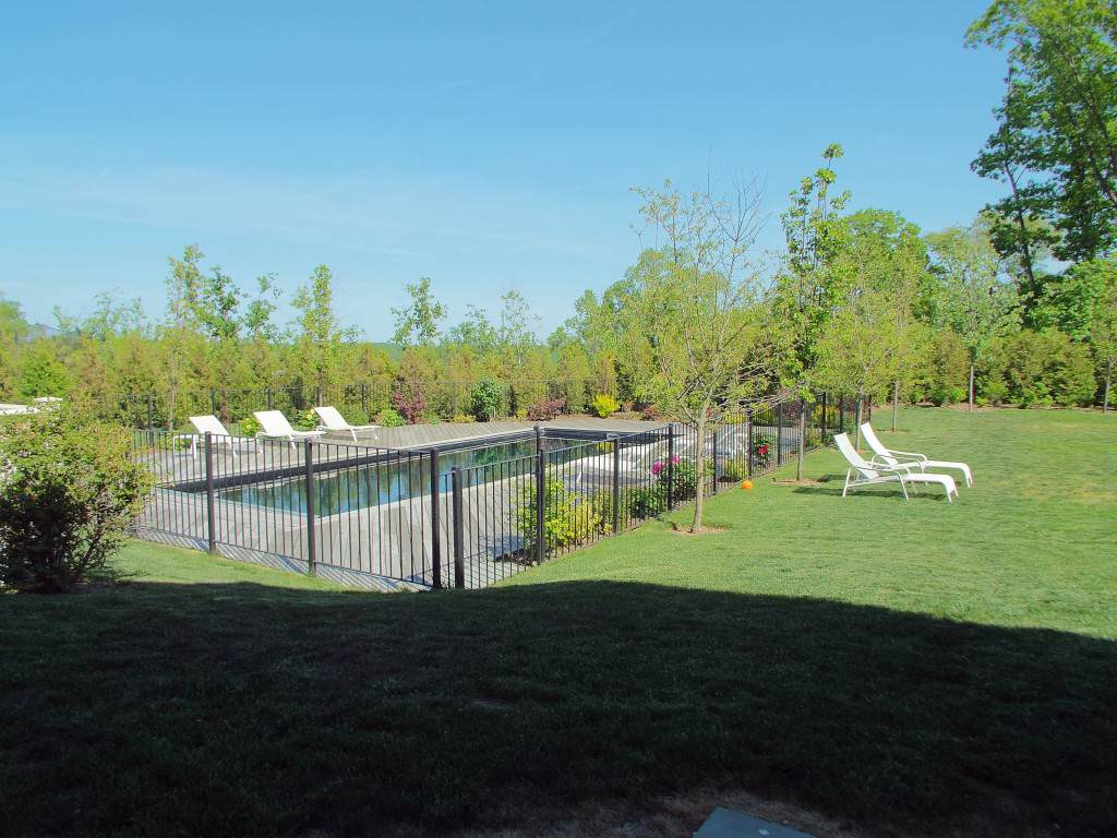 5020 Grosvenor Avenue - Villanova Heights